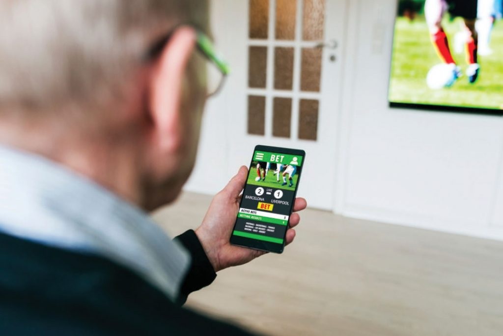Importance Of Using A Live Video App And Its Features - Entertainment Surge